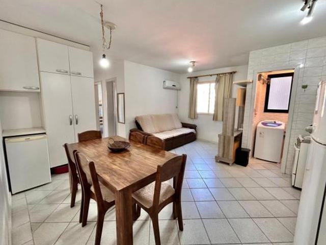 Apartamento 2 quartos próximo ao boliche Caiobá
