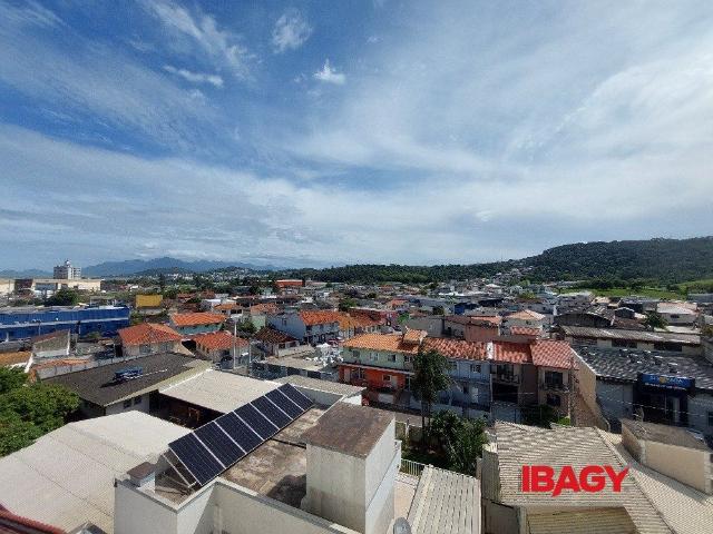 Apartamento 2 Quartos Roçado 61m²