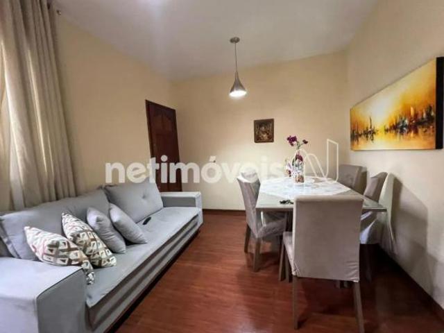 Apartamento 2 quartos reformado no João Pinheiro!