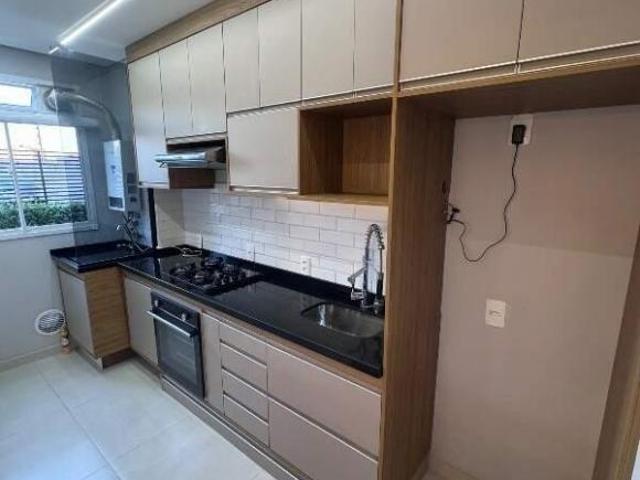 APARTAMENTO 2 QUARTOS REFORMADO E TODO MOBILIADO NO TÉRREO, RESIDENCIAL VENETO. PRÓXIMO ESTAÇÃO
