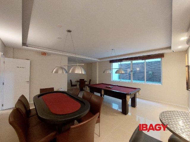 Apartamento 2 Quartos Trindade 70m²
