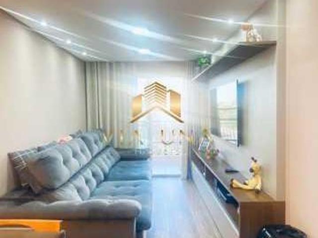 APARTAMENTO 2 QUARTOS. VARANDA, VAGA E CONDOMINIO COM PISCINA
