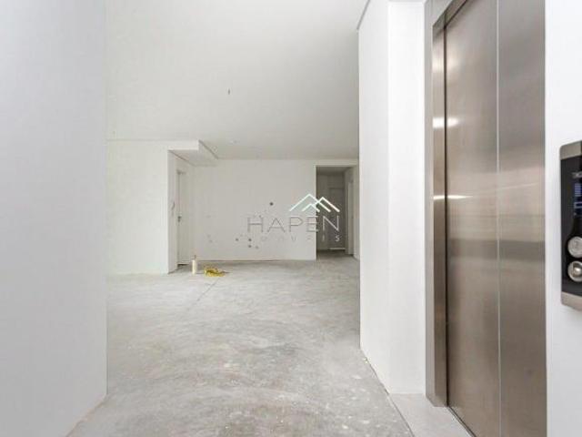 Apartamento 2 suítes à venda no Bigorrilho