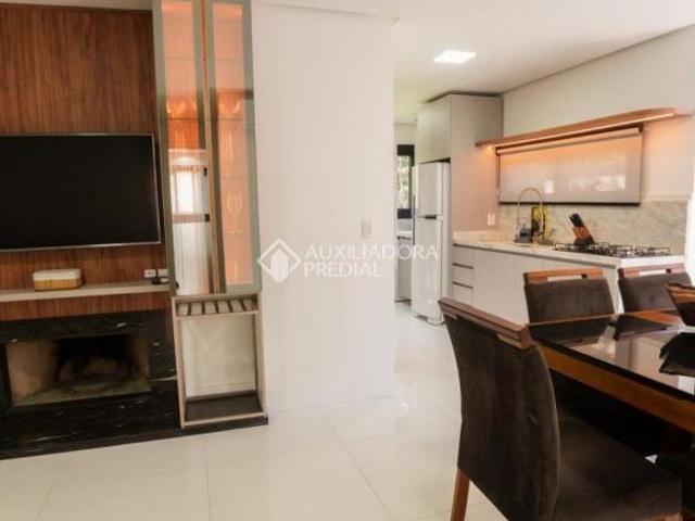 Apartamento 2 suítes Condomínio Laje de Pedra Canela