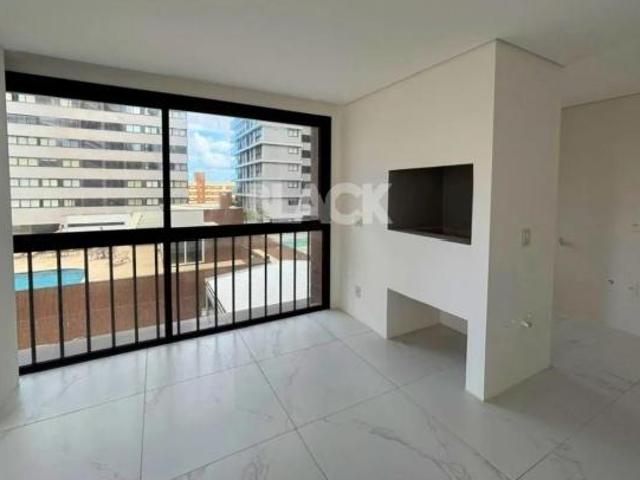 Apartamento 2 suítes novo na Praia Grande em Torres RS