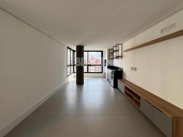 Apartamento 2 suítes perto das Quatro Praças em Torres RS