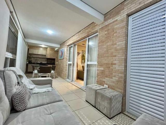 Apartamento 2 Suítes, Porteira Fechada no Castell Due Piazze Gonzaga Santos SP