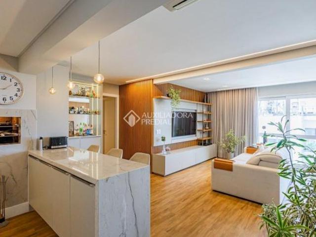 Apartamento 2 suites semi mobiliado!