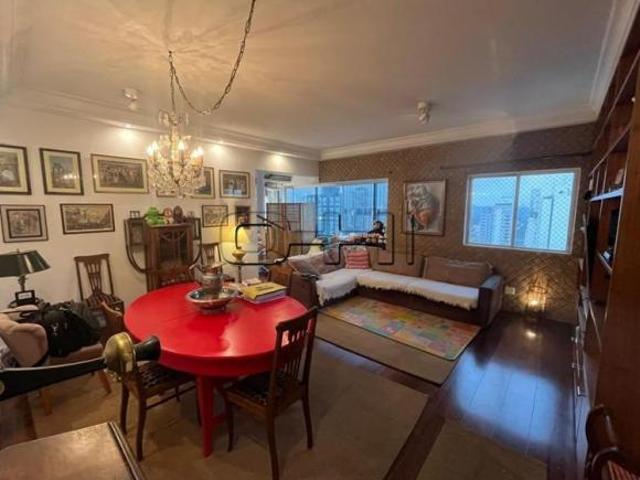 Apartamento 300m², Campo Belo SP | Venda