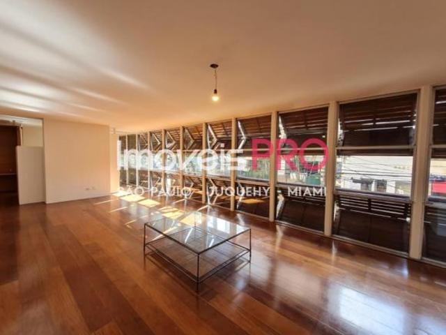 Apartamento 310m² 3 dormitórios para Venda na Cerqueira César