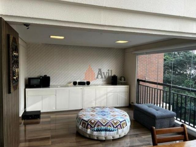 Apartamento 315m² com 3 quartos, 3 suítes e 5 vagas à Venda no Tatuapé