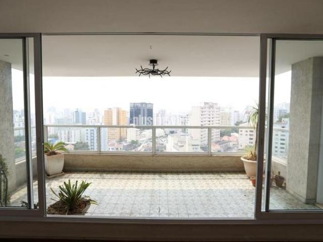 Apartamento 324 m², Morro dos ingleses, 4 dormitórios sendo 3 suítes, 2 vagas de garagem