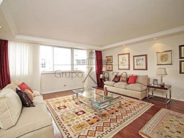 Apartamento 325m² Jardim Paulista