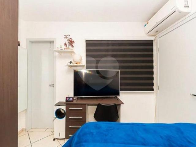 Apartamento 32 m² com 1 quarto à venda em Portão