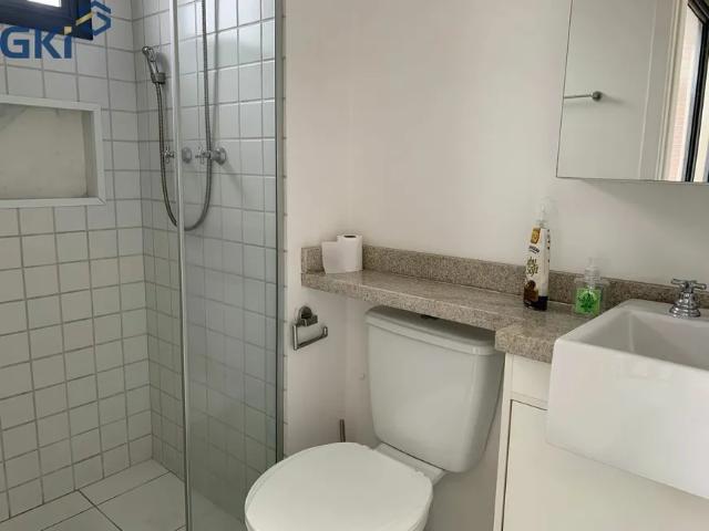 Apartamento 32 m², prédio novo, 01 suíte, varanda, 01 vaga, lazer, próximo ao metrô faria lima