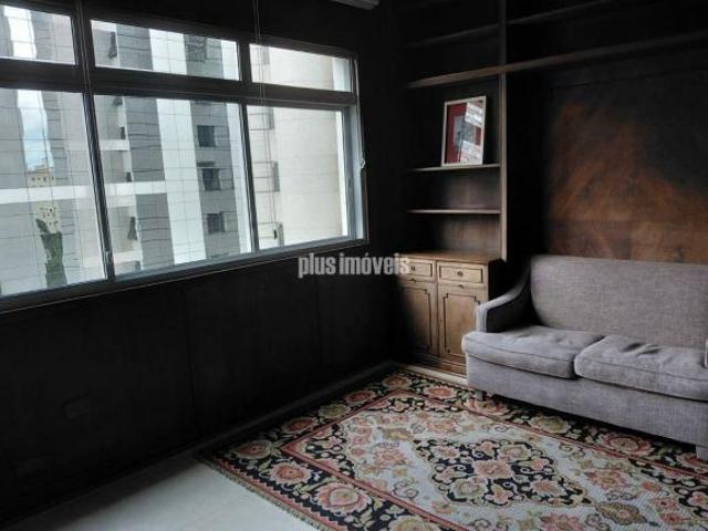 Apartamento 348 m², reformado, 3 Suítes sendo uma Master, 3 vagas de garagem