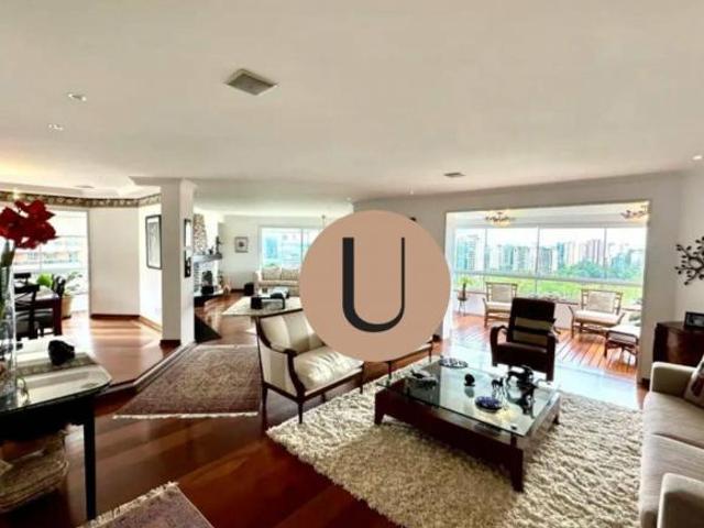 APARTAMENTO 365 m2, 3 SUÍTES, 5 VAGAS + DEPÖSITO! LAZER COMPLETO! PANAMBY!