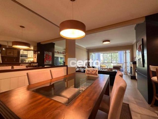 Apartamento 3 d. localizado na Praça das Rosas Centro/Gramado REQUINTE E CONFORTO