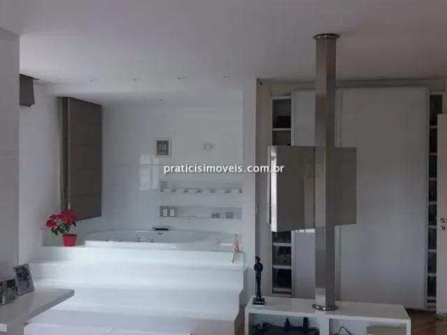 Apartamento com 3 suítes 5 banheiros 4 vagas na garagem 216 m2