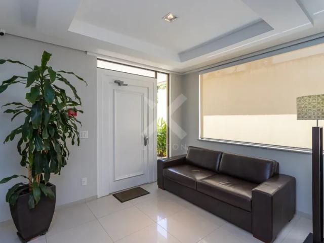 Apartamento 3 dormitórios, 95 m² no Petrópolis