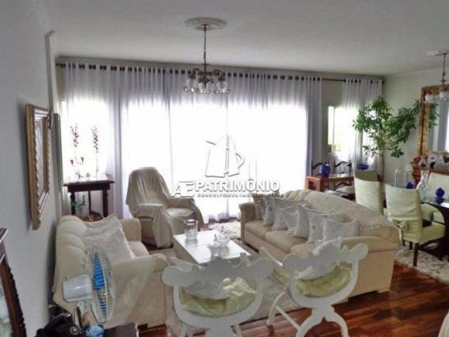 APARTAMENTO,3 Dormitorio s bairro Centro MOREIRA CESAR ED