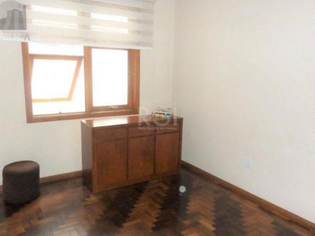 Apartamento 3 dormitórios Menino Deus Reformado e Desocupado