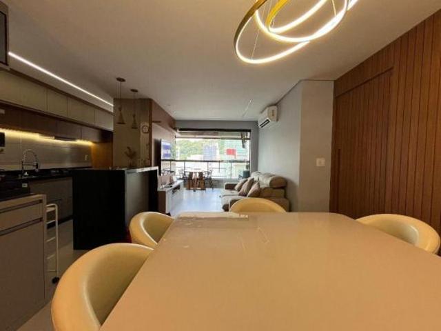 Apartamento 3 dormitórios mobiliado com 2 vagas perto da praia no canto do forte