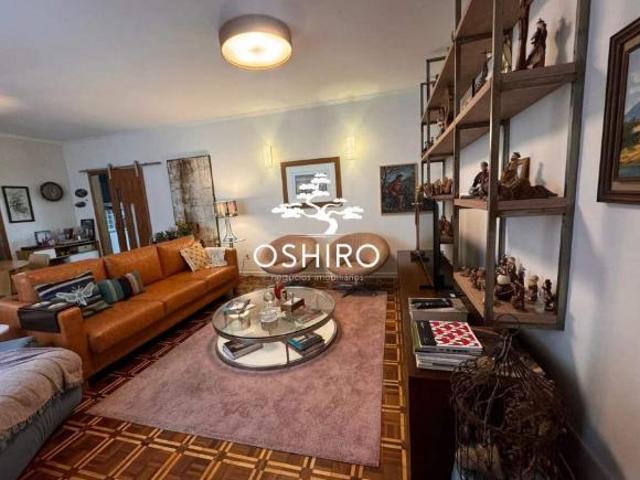Apartamento 3 dormitórios na quadra da praia Ponta da praia