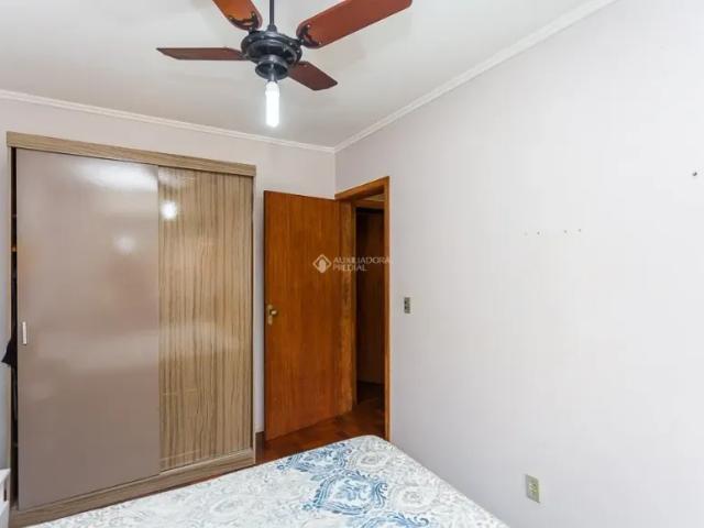 Apartamento à venda no Menino Deus com 3 dormitórios/quartos e 92 m² de área útil