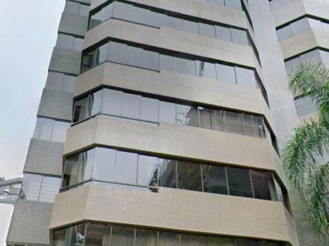 Apartamento 3 dormitórios no Mont Serrat