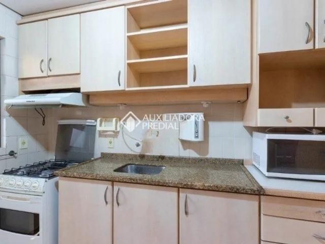 Apartamento, 3 dormitórios, no bairro Menino Deus