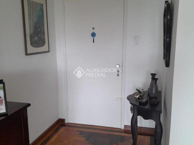 Apartamento 3 dormitórios no Bom fim