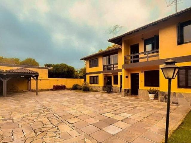 APARTAMENTO 3 DORMITÓRIOS NO CENTRO DE CANELA