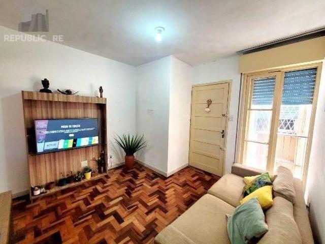 Apartamento 3 dormitórios no Petrópolis