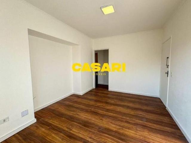Apartamento 3 Dormitórios à Venda em Santa Terezinha, Santo André – 94m² Reformado