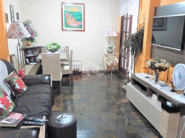 Apartamento 3 dormitórios, Bairro Floresta, em Porto Alegre RS