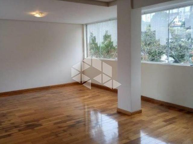 Apartamento 3 dormitórios bairro Menino Deus