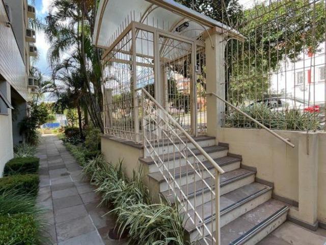 Apartamento 3 dormitórios, bem iluminado, contando com uma suíte presidencial
