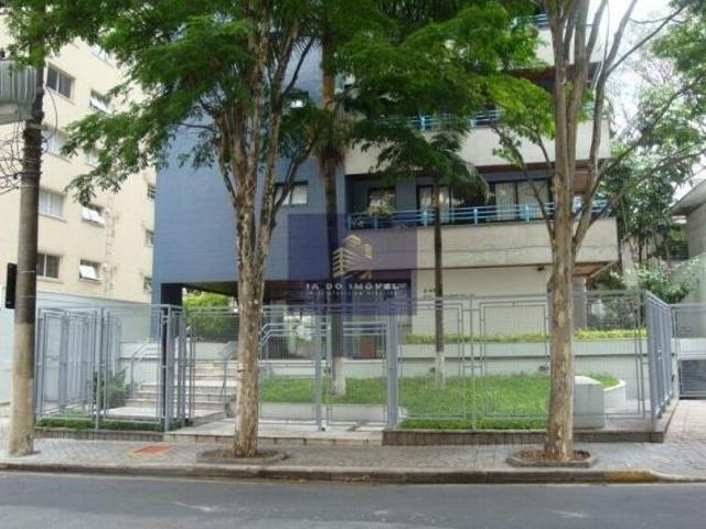 Apartamento 3 dormitórios com2 vagas e varanda