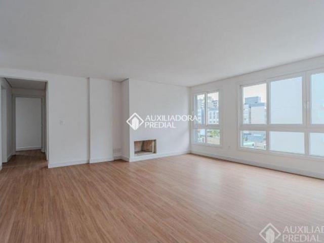 Apartamento 3 dormitórios com 112m2 privativos e 2 vagas