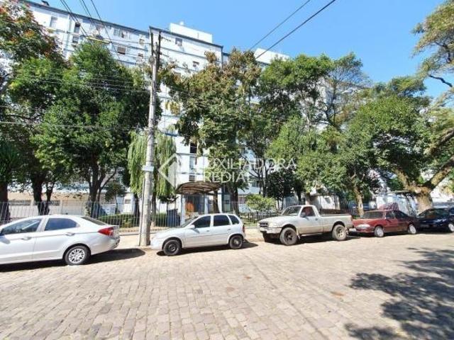 Apartamento 3 Dormitórios com 1 vaga de garagem Humaitá