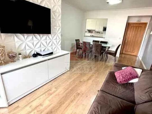Apartamento 3 dormitórios com 2 vagas de garagem à venda no Jardim Lindoia