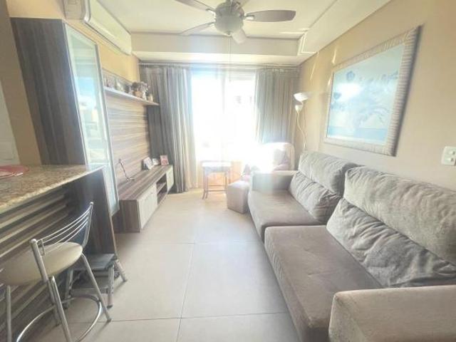 Apartamento 3 dormitórios com 2 vagas de garagem para venda no condominio Spot na Cidade Baixa em Po