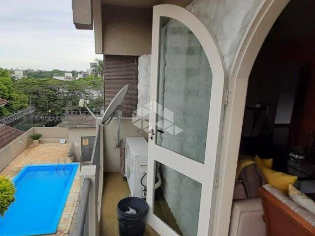 Apartamento 3 dormitórios com vaga no bairro Floresta em Porto Alegre