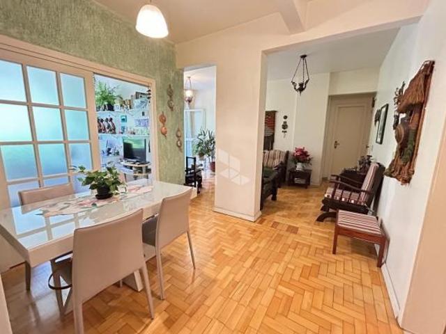 Apartamento 3 dormitórios com vaga centro Porto Alegre RS