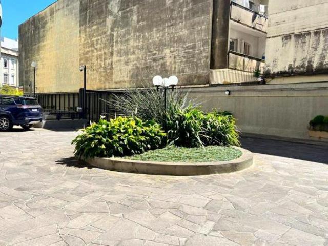 Apartamento 3 dormitórios com vaga em frente a Santa Casa