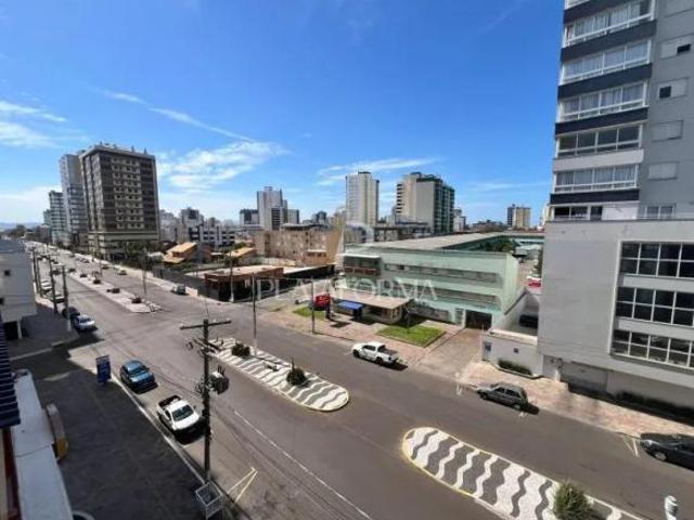 Apartamento 3 Dormitórios com Vista Mar no Centro – Edifício Residencial a 2 Quadras da Praia