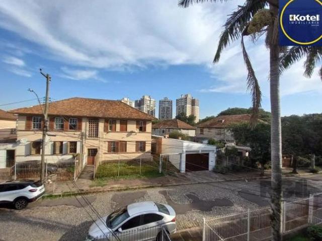 Apartamento 3 dormitórios com casa nos fundos