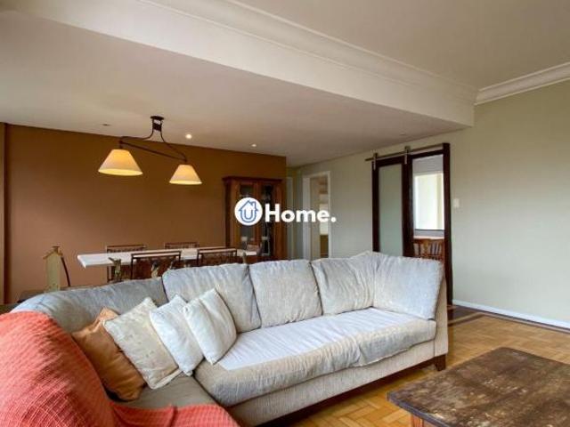 Apartamento 3 dormitórios, com linda vista, em frente ao Hospital de Clínicas