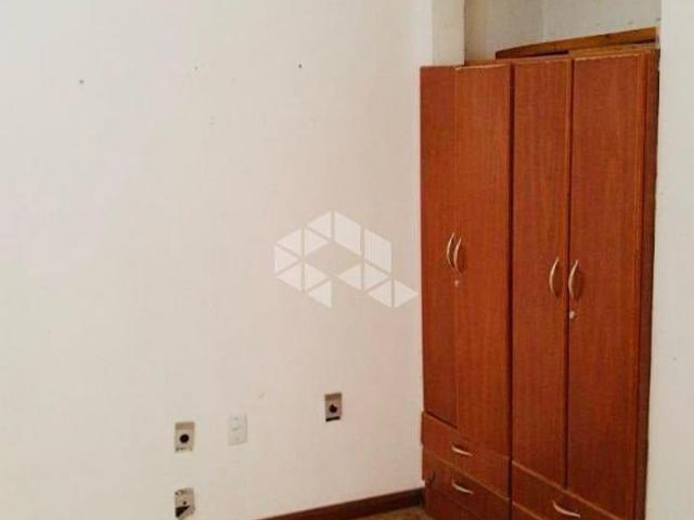 Apartamento 3 dormitórios, com pátio e ampla área de serviços Centro Porto Alegre
